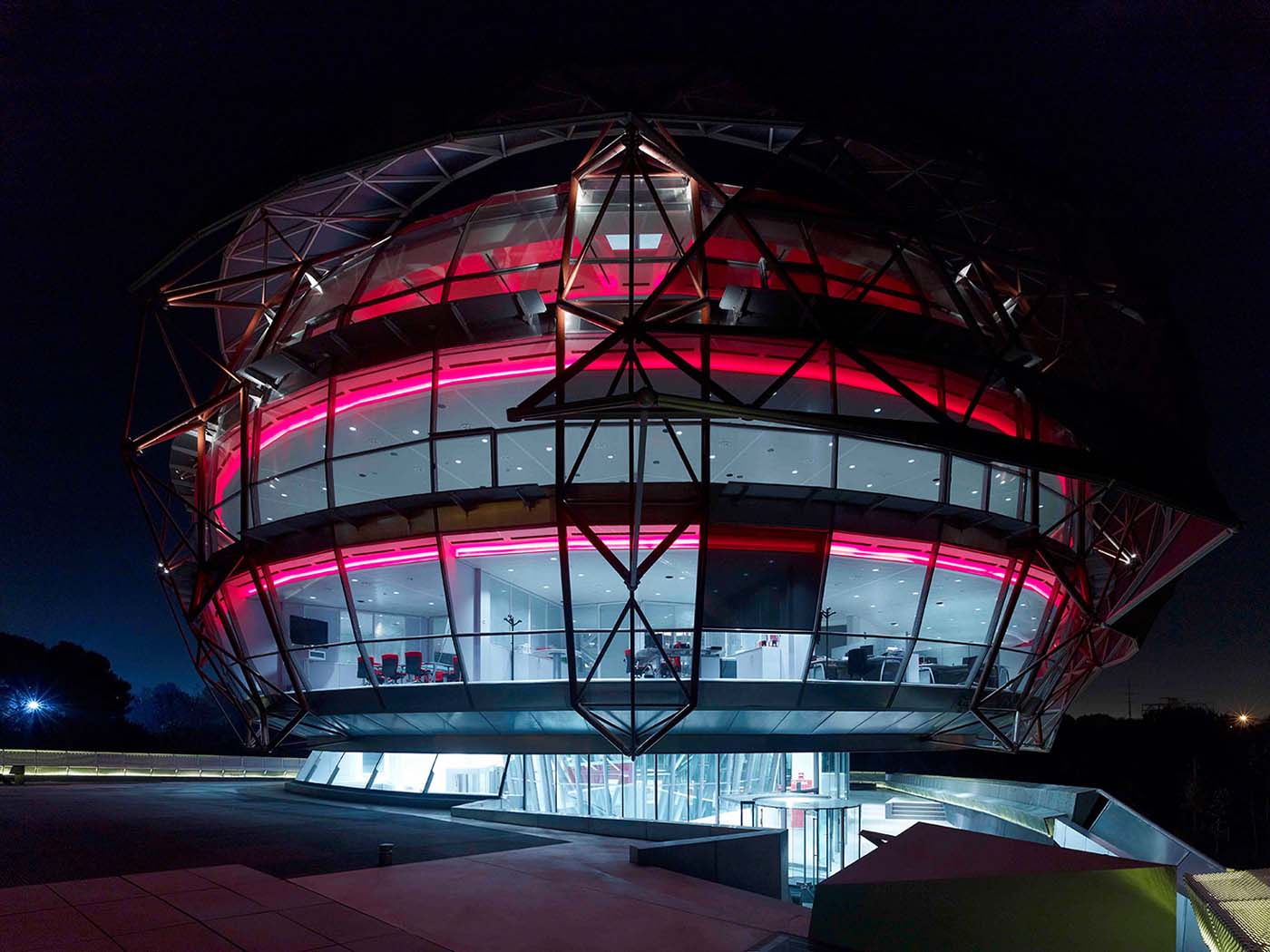 IGUZZINI CORPORATIVE HEADQUARTERS